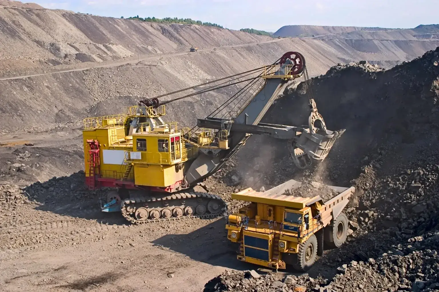 About Us | Gilsonite AE | The Premium Gilsonite Supplier UAE